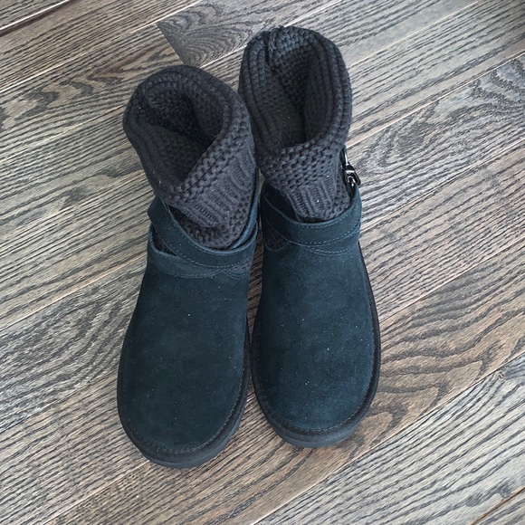UGG | Shoes | Authentic Ugg Purl Knit Suede Bootie Size 5 | Poshmark